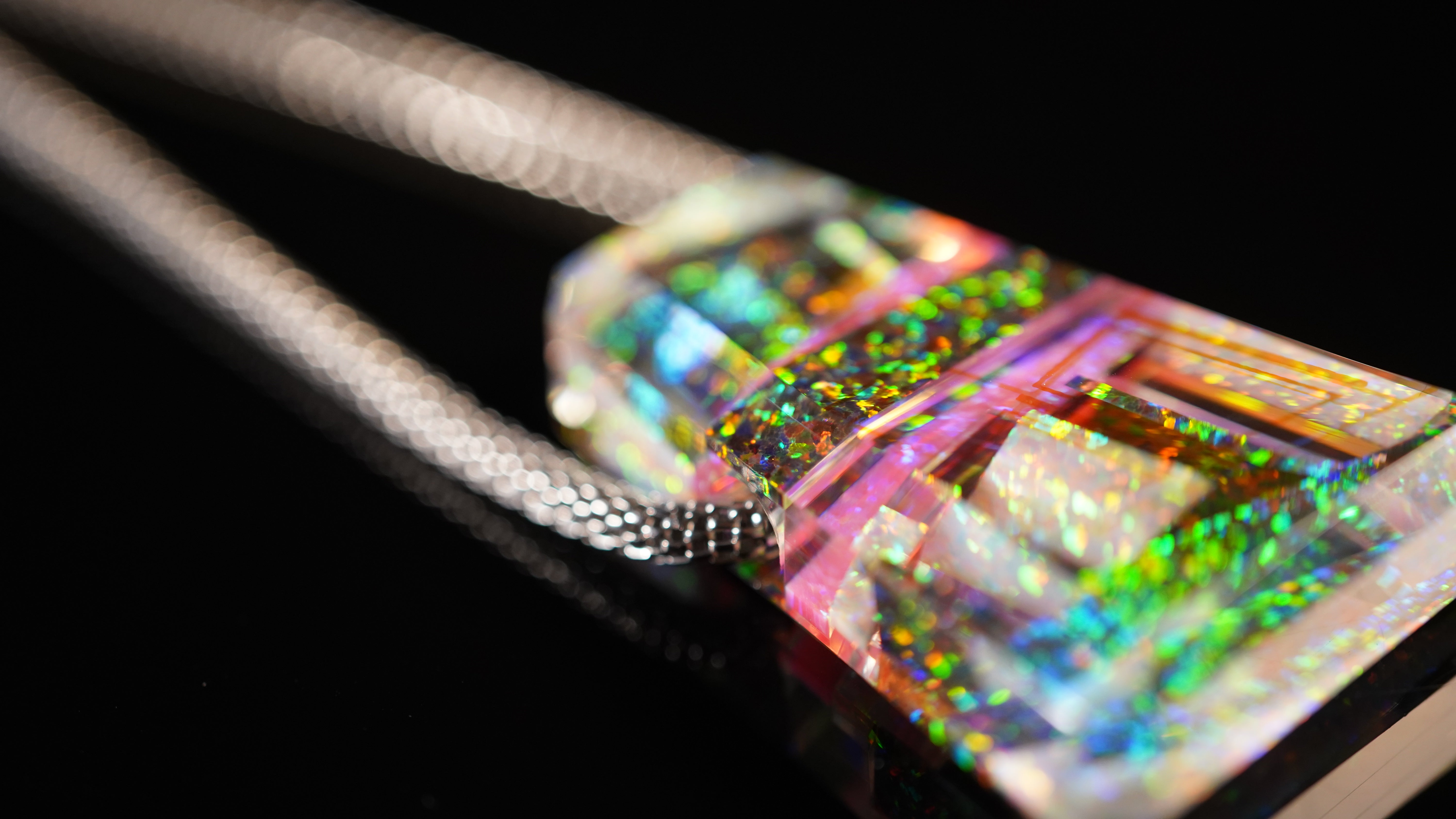 Iridescent – Barto